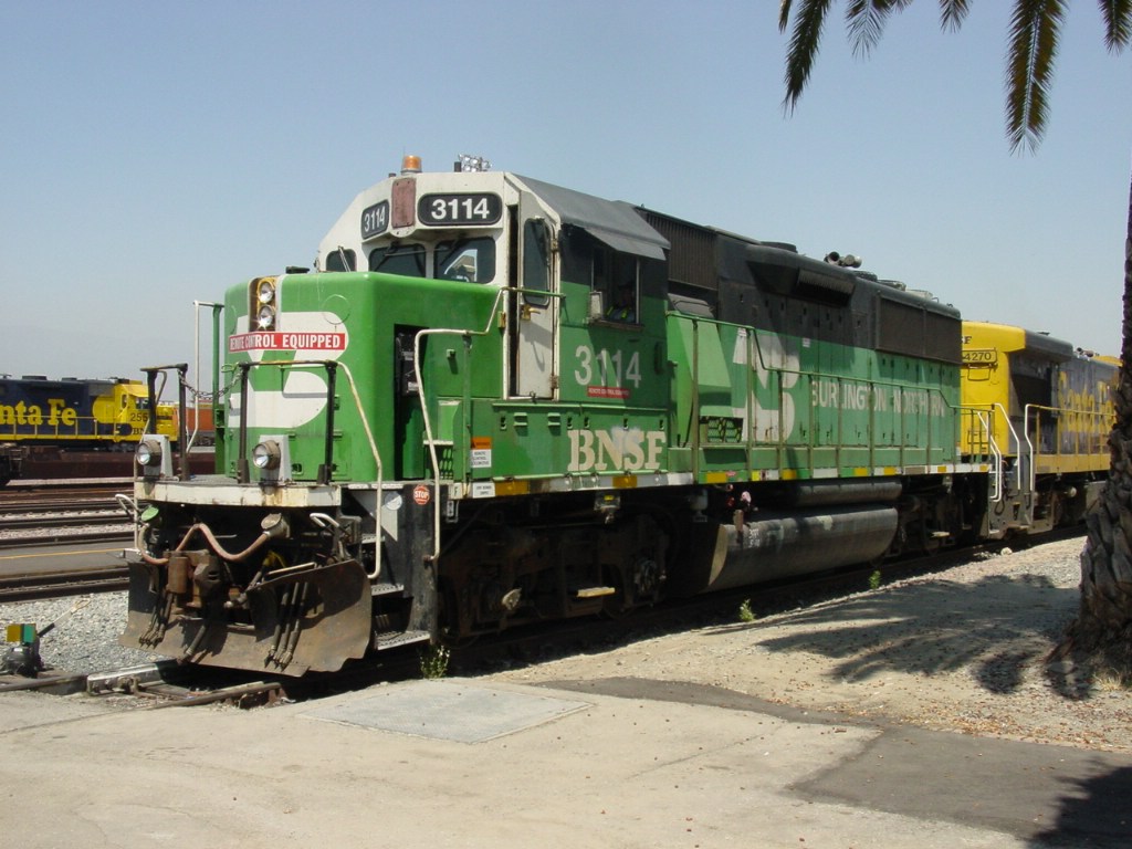 "White Face" GP50 BNSF 3114